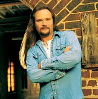 Travis Tritt At Memorial Auditorium Oct. 10 - Chattanoogan.com