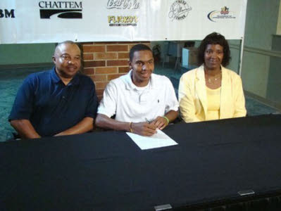 PHOTOS: College Signees Honored - Chattanoogan.com