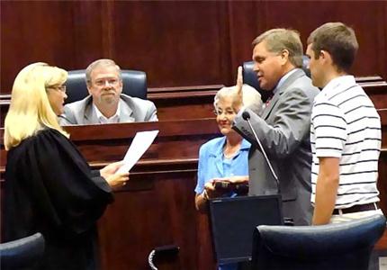PHOTOS: Courthouse Swearing In Ceremony - Chattanoogan.com