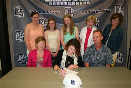 Julie Parham Signs For Dalton State's Cross Country Team - Chattanoogan.com