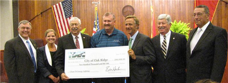 Haslam Awards Clean Tennessee Energy Grant To Oak Ridge - Chattanoogan.com