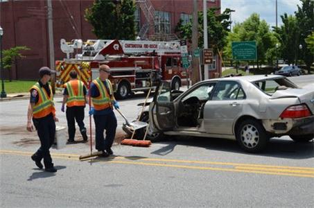 Crash Between Carta Bus And Car Sends 8 To Hospital; One Seriously ...