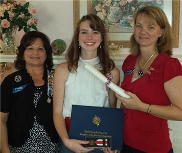 Ariel Lynn Kehoe Receives DAR National Defense Medal - Chattanoogan.com
