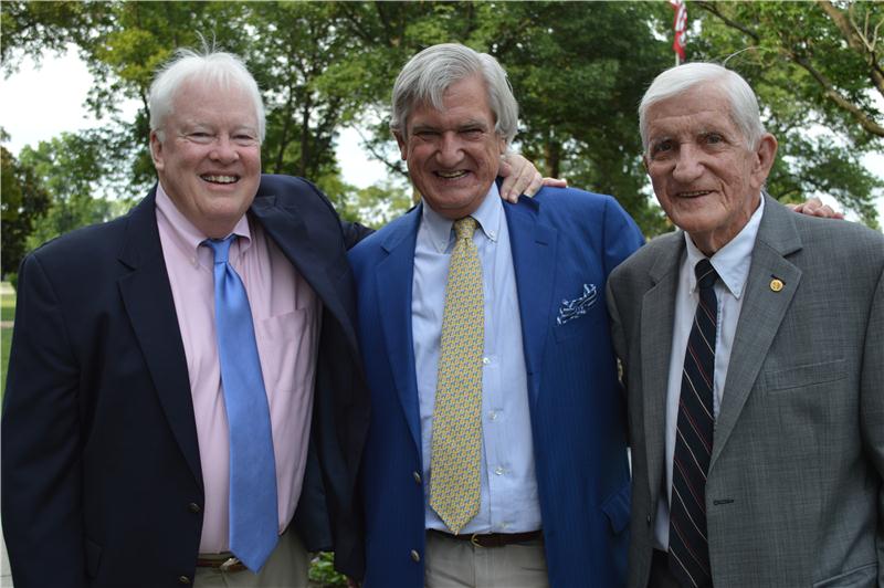 Roy Exum: Skywriters, Friendships and a Bucket List - Chattanoogan.com