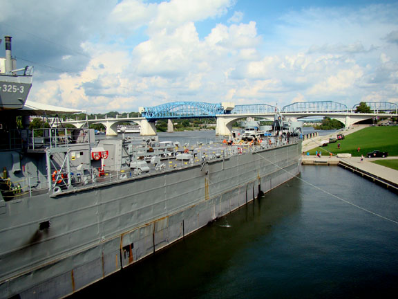 PHOTOS: USS LST 325 Navy Ship - Chattanoogan.com