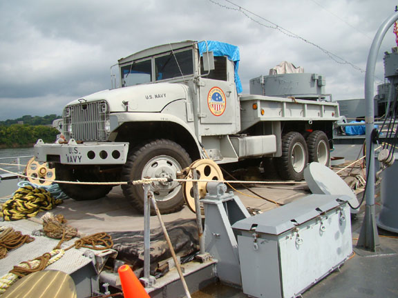 PHOTOS: USS LST 325 Navy Ship - Chattanoogan.com