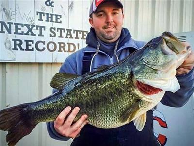 Roy Exum: Lake Yields Record Bass - Chattanoogan.com