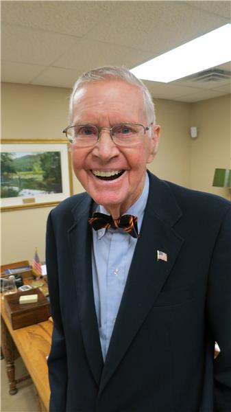 Scott Probasco III Throws Out Braves Pitch To Honor Father ...