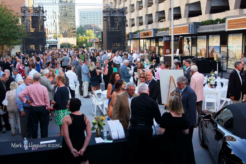 DeFoor Brothers Honor Fletcher Bright & WTCI TV PBS - Chattanoogan.com