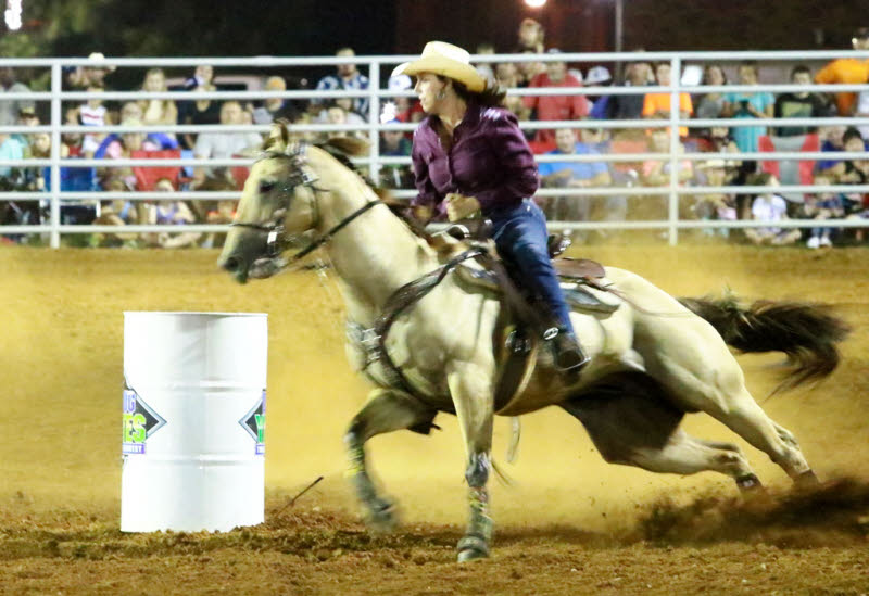 PHOTOS: St. Jude Rodeo At Yates Farm - Chattanoogan.com