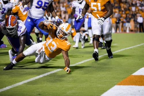 Vols Linebacker Jeremy Banks Dismissed From Team After Remark About ...