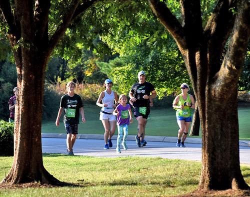 PHOTOS: FCA 5K Labor Day Race - Chattanoogan.com