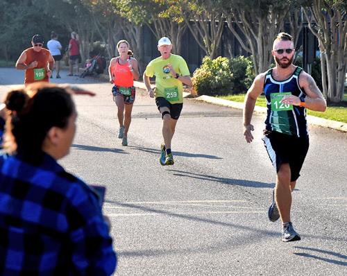 PHOTOS: FCA 5K Labor Day Race - Chattanoogan.com