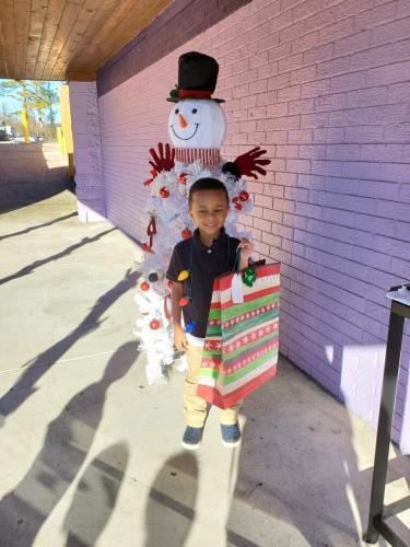 PHOTOS: Rainbow Daycare Center Celebrates Christmas - Chattanoogan.com