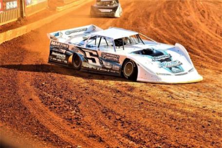 UCRA Champion Jesse Lowe Raises $1,000 For Local Wait Staff Of ...