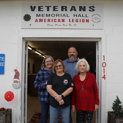 Local Storey Trucking Team Drivers Deliver Wreaths In Southern ...