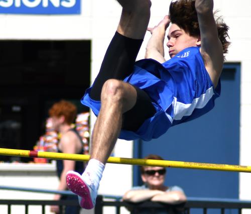 PHOTOS: Front Runner Track And Field Meet At GPS - Chattanoogan.com