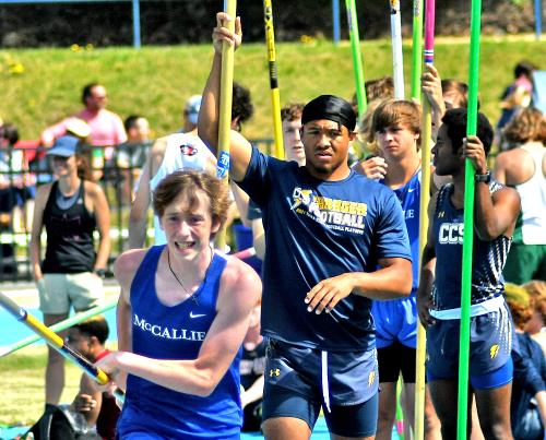 PHOTOS: Front Runner Track And Field Meet At GPS - Chattanoogan.com