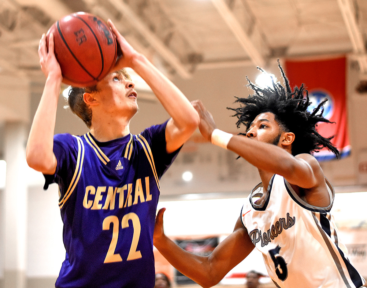PHOTOS: East Ridge Basketball Hosts Central - Chattanoogan.com