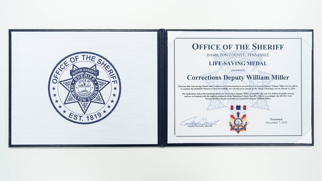 2 HCSO Corrections Deputies Awarded Life-Saving Medal - Chattanoogan.com