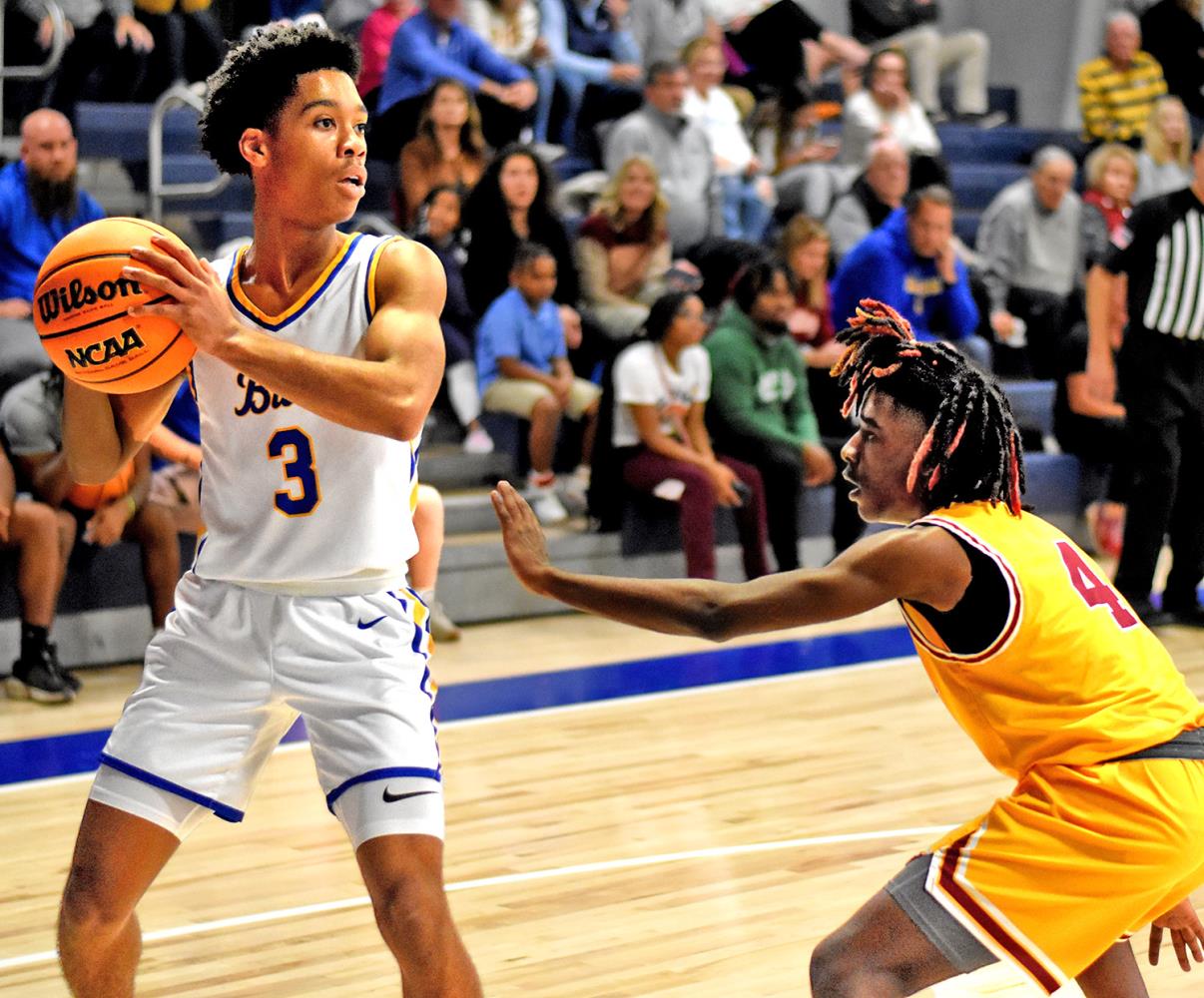 PHOTOS: Boyd Buchanan Basketball Hosts Howard - Chattanoogan.com