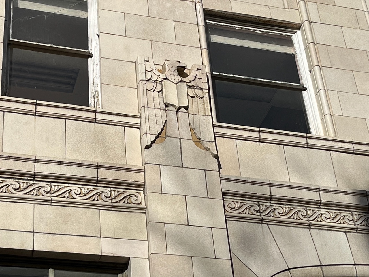 Work Begins On Converting Long Vacant Chattanooga Bank Building Into ...