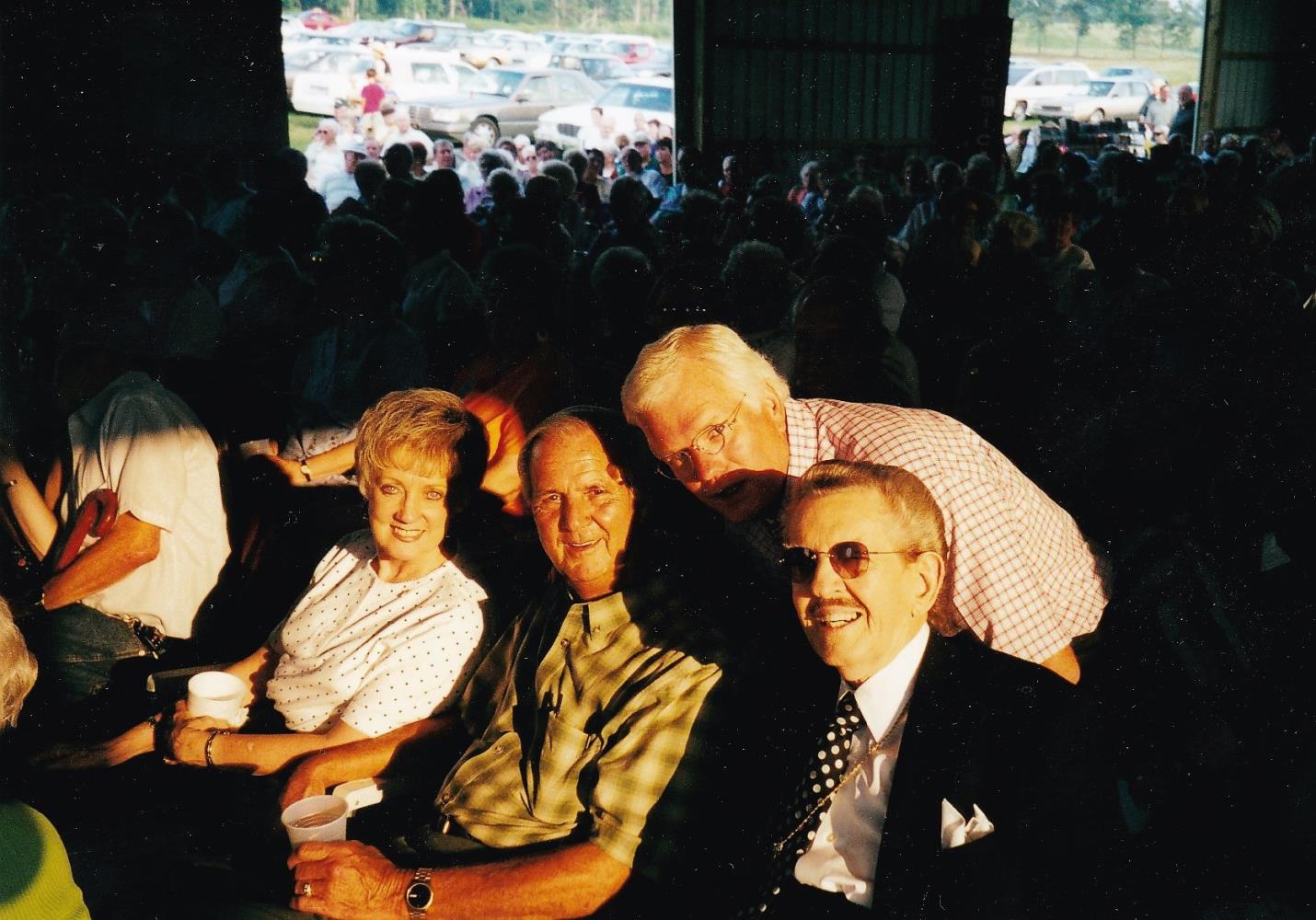 Red Back Hymnal Singings Return To Hullander Farm - Chattanoogan.com