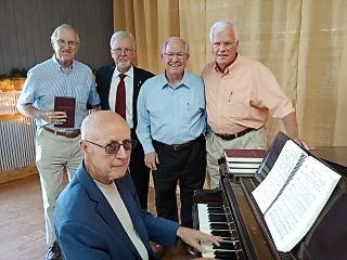 Red Back Hymnal Singings Return To Hullander Farm - Chattanoogan.com