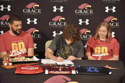 Eli Ibrahim Of Grace Academy Signs National Letter Of Intent To Play ...