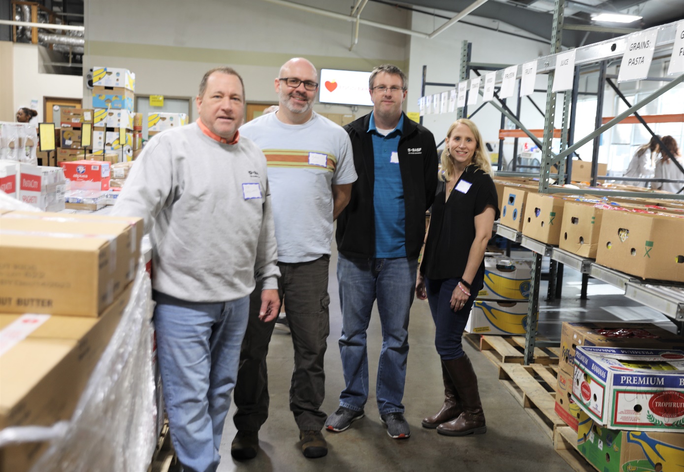 BASF Employees Volunteer At Chattanooga Area Food Bank - Chattanoogan.com