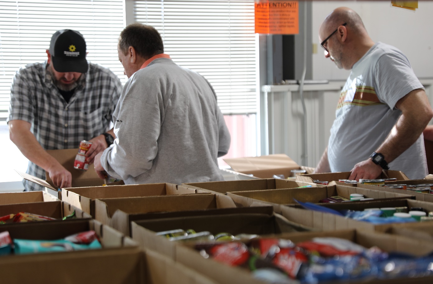 BASF Employees Volunteer At Chattanooga Area Food Bank - Chattanoogan.com