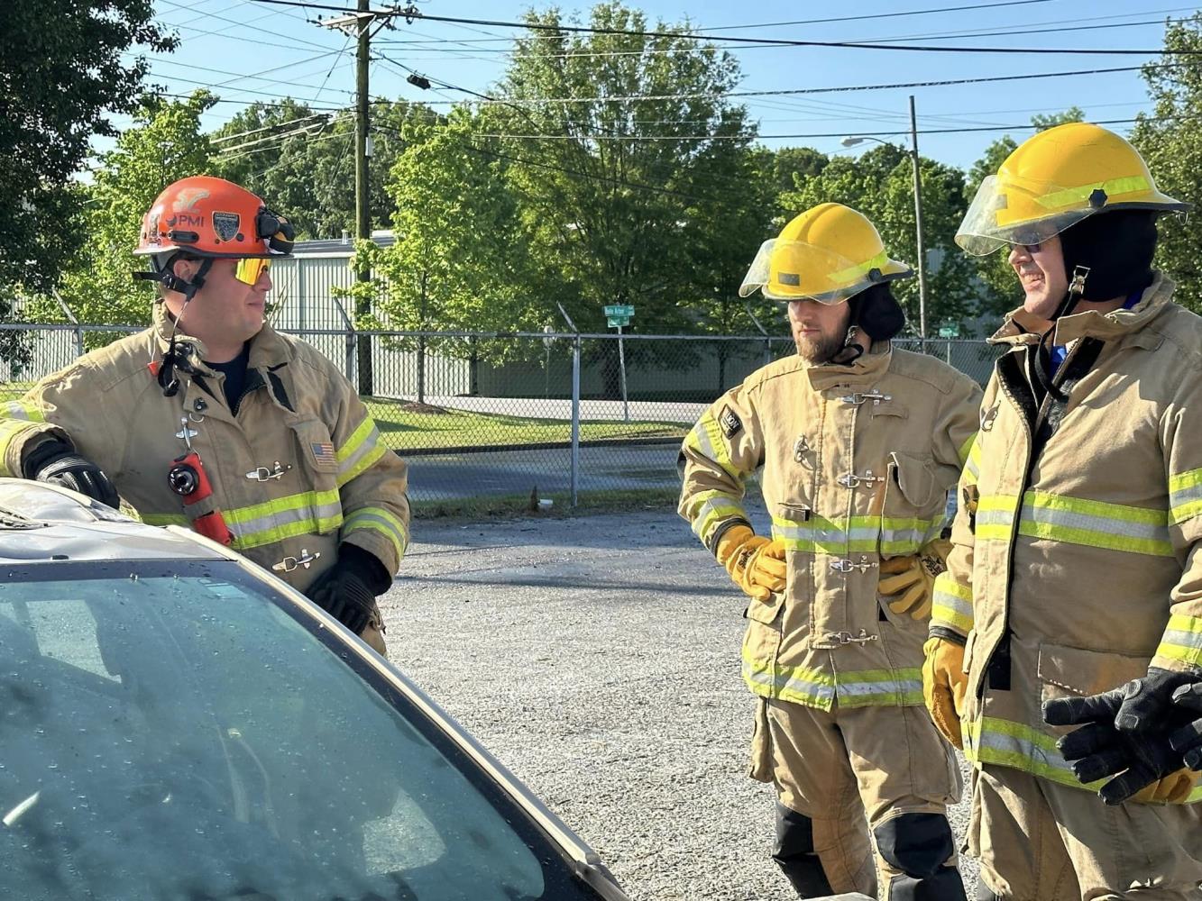 Fire Department Holds 1st-Ever Citizens Fire Academy - Chattanoogan.com