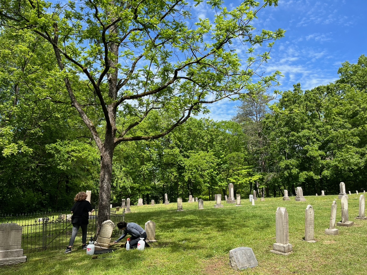 Cleanup Day Held At Historic Red Bank Cemetery - Chattanoogan.com