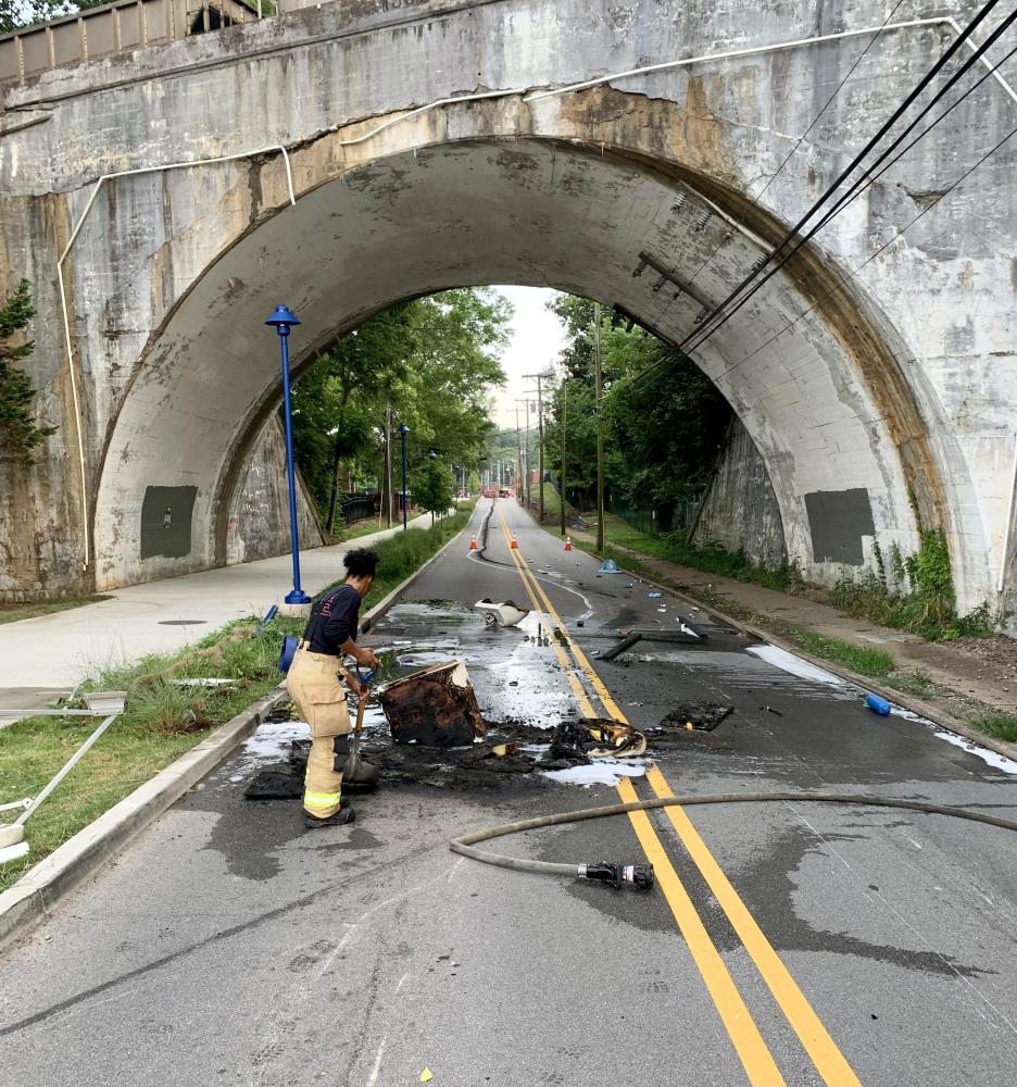 Man Pulling Burning Boat Does Heavy Damage To St. Elmo Streets ...