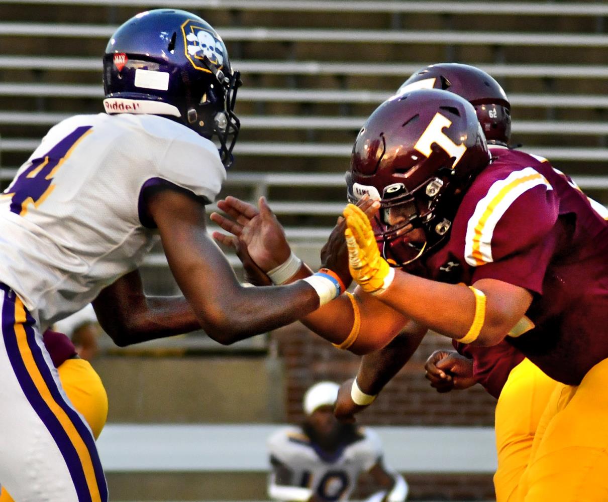 PHOTOS: Tyner Football Hosts Central At Finley - Chattanoogan.com