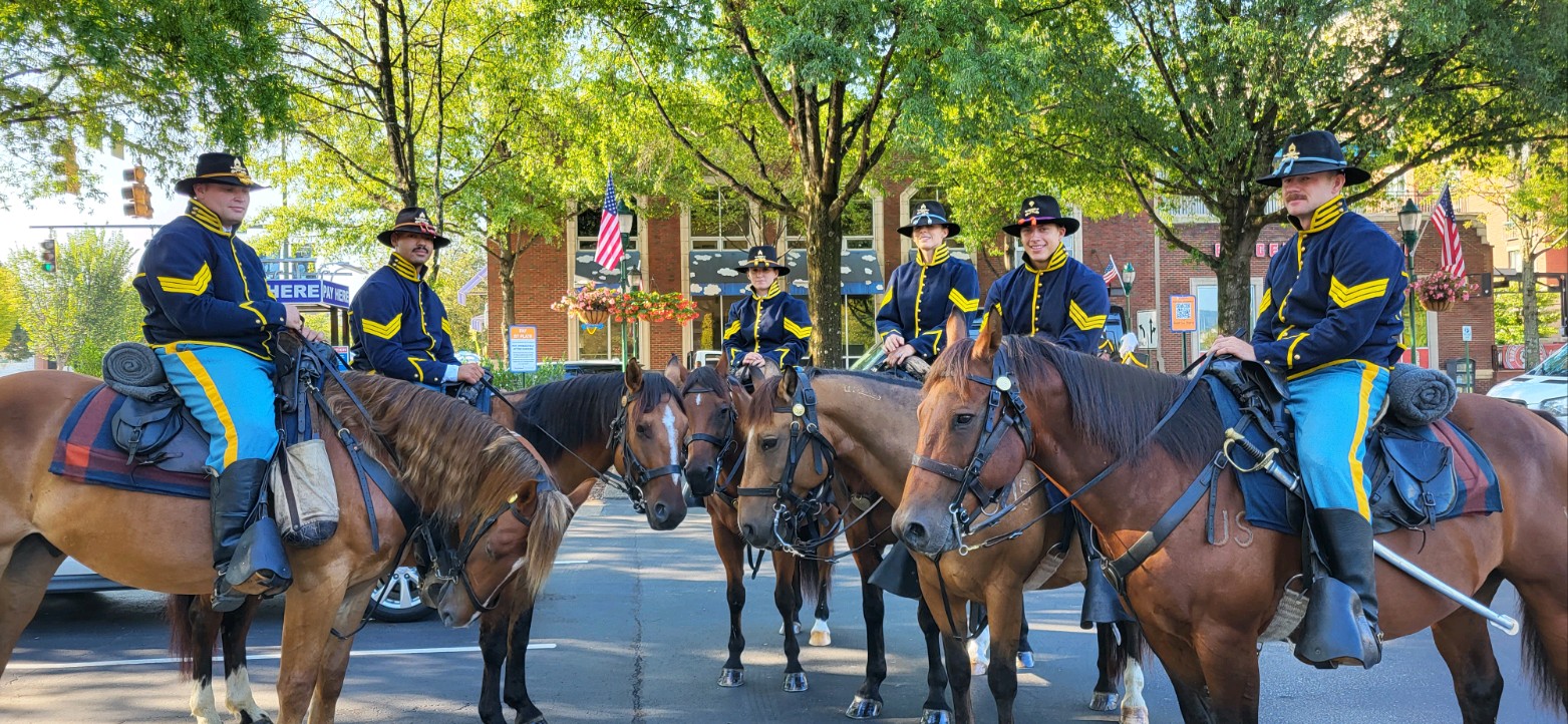 A Hero's Welcome For Captain Larry Taylor In Downtown Chattanooga ...