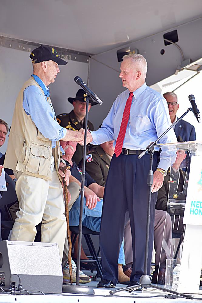 PHOTOS: Capt. Larry Taylor Had Heroic Career - Chattanoogan.com