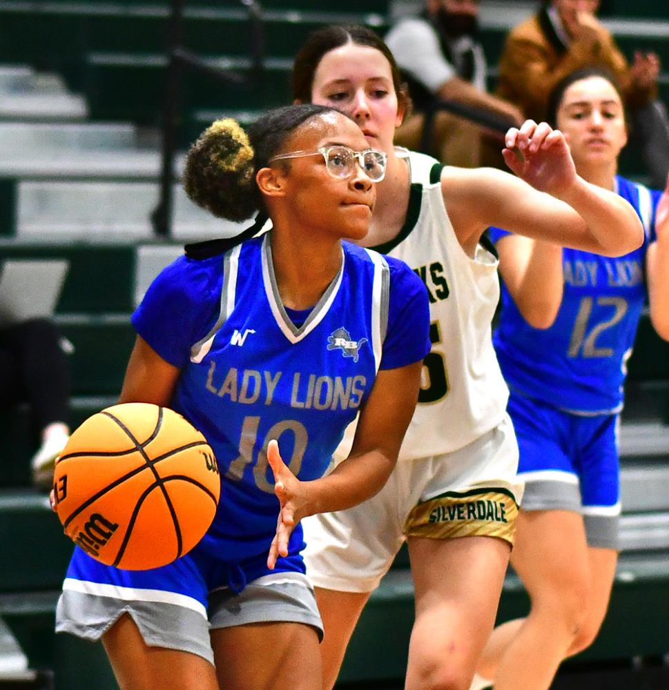 PHOTOS: Silverdale Girls Host Red Bank As Thanksgiving Tournament ...