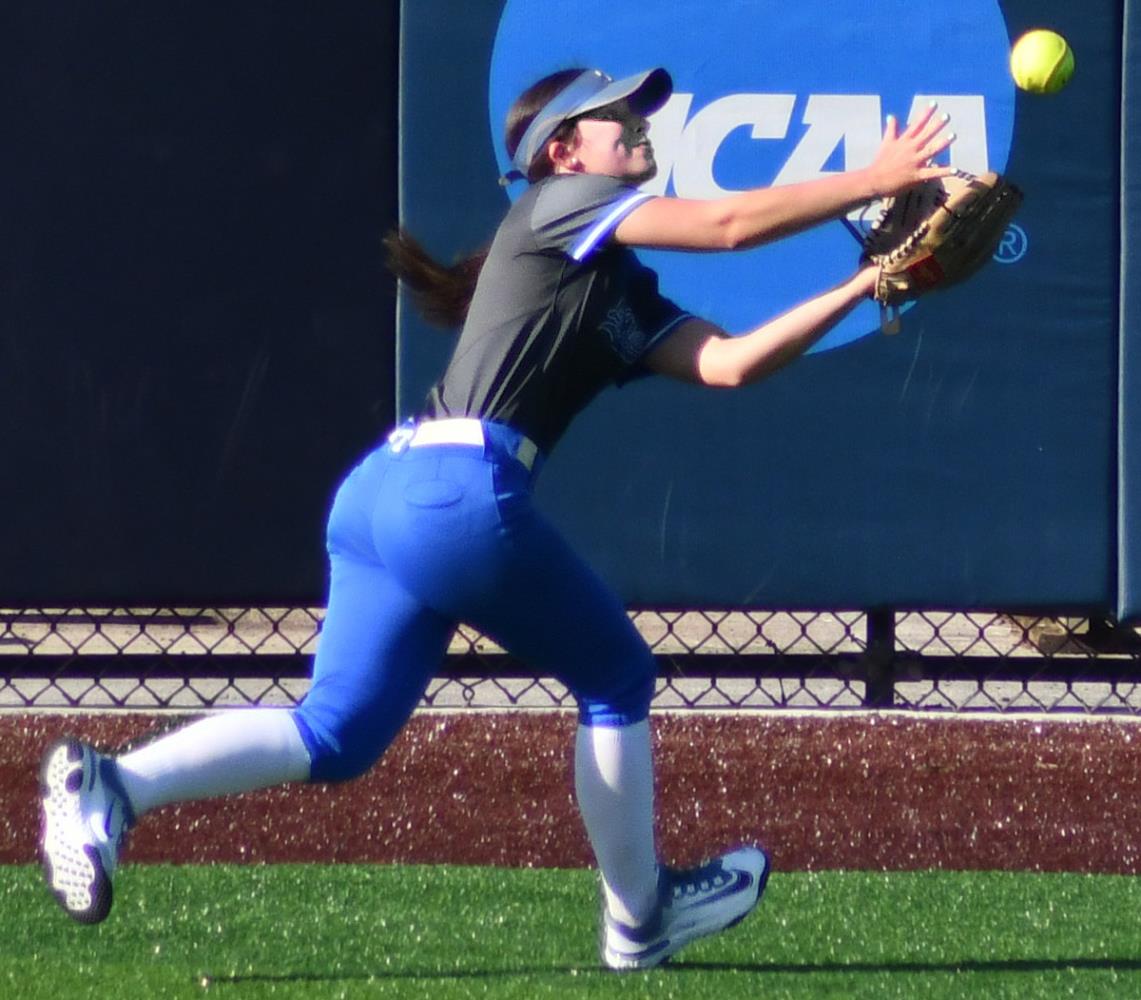 PHOTOS: Tennessee - Georgia All Star Prep Softball - Chattanoogan.com