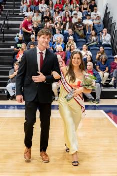 Lee University Crowns Jones Homecoming Queen - Chattanoogan.com