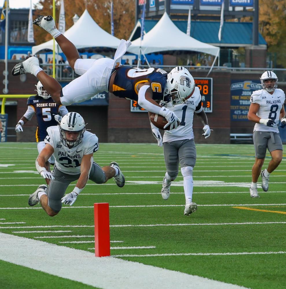 PHOTOS: UTC Football Win Big Over Furman - Chattanoogan.com