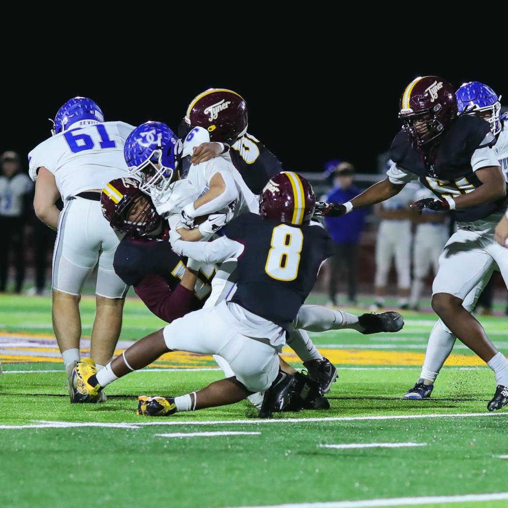 PHOTOS: Tyner Hosts Unicoi Co. In Week 2 Of Playoffs - Chattanoogan.com