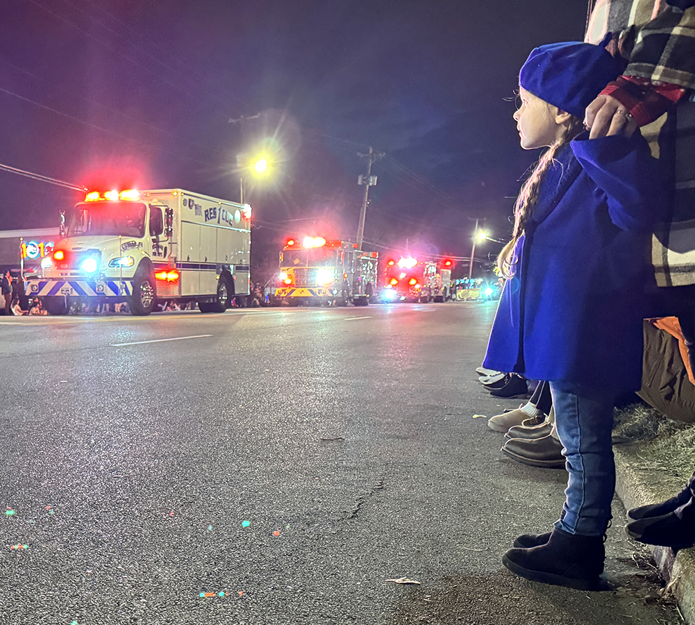 PHOTOS: Red Bank Christmas Parade - Chattanoogan.com