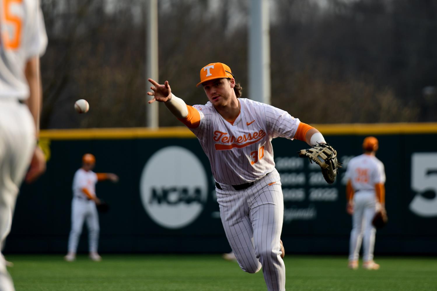 #1/2 Vols Tie NCAA Record With Three Grand Slams In Win Over Radford ...