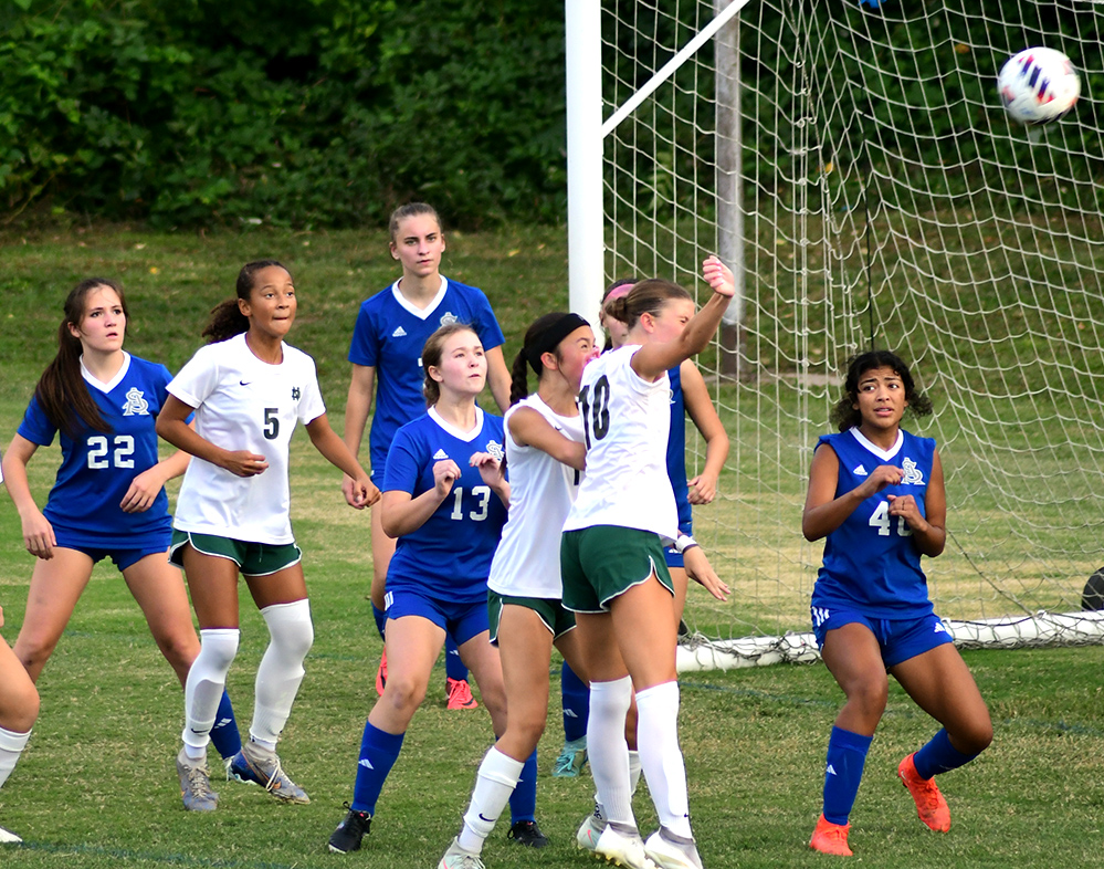 PHOTOS: CSAS Soccer Hosts Notre Dame - Chattanoogan.com