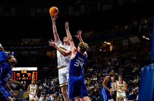 Torrid Shooting Mocs Storm Back To Win Third Straight - Chattanoogan.com