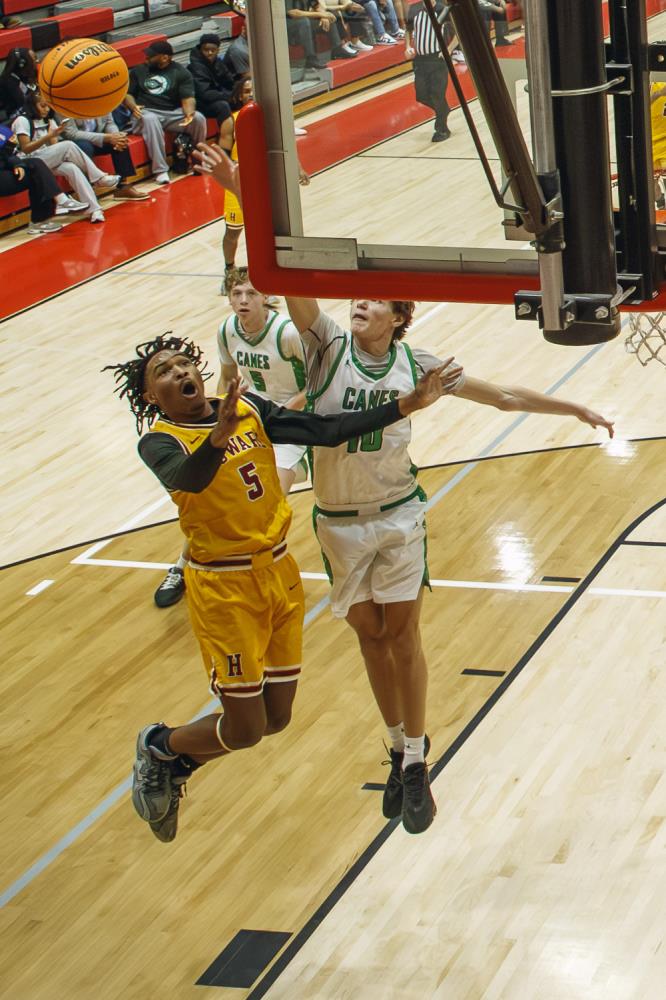PHOTOS: Howard Boys Versus East Hamilton - Chattanoogan.com