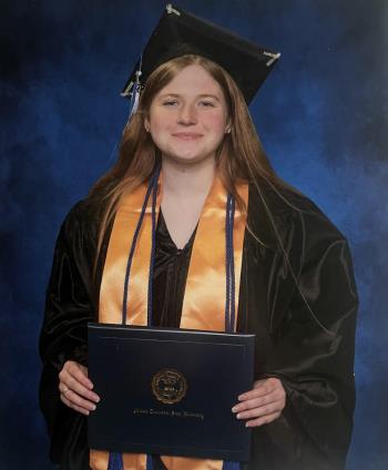 Isabella Ashley Graduates Summa Cum Laude At MTSU - Chattanoogan.com